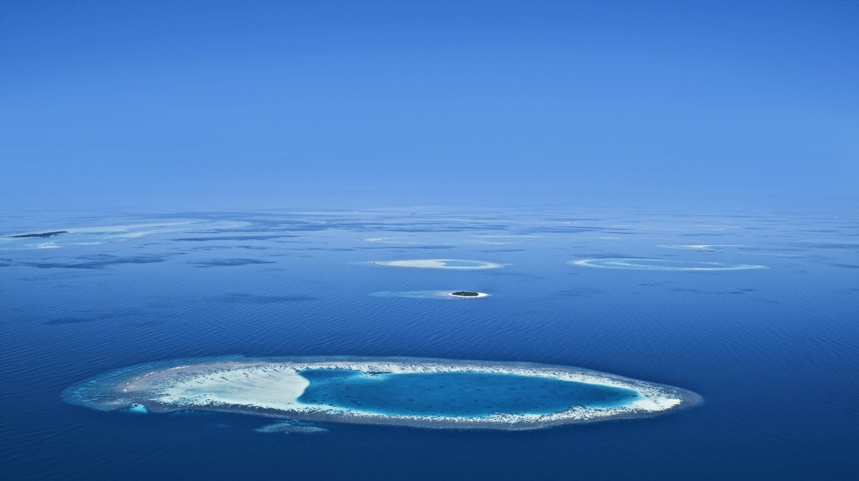 ATOLLO DI ARI - MALDIVE | Agenzia Viaggi Nuove Ali - Milano